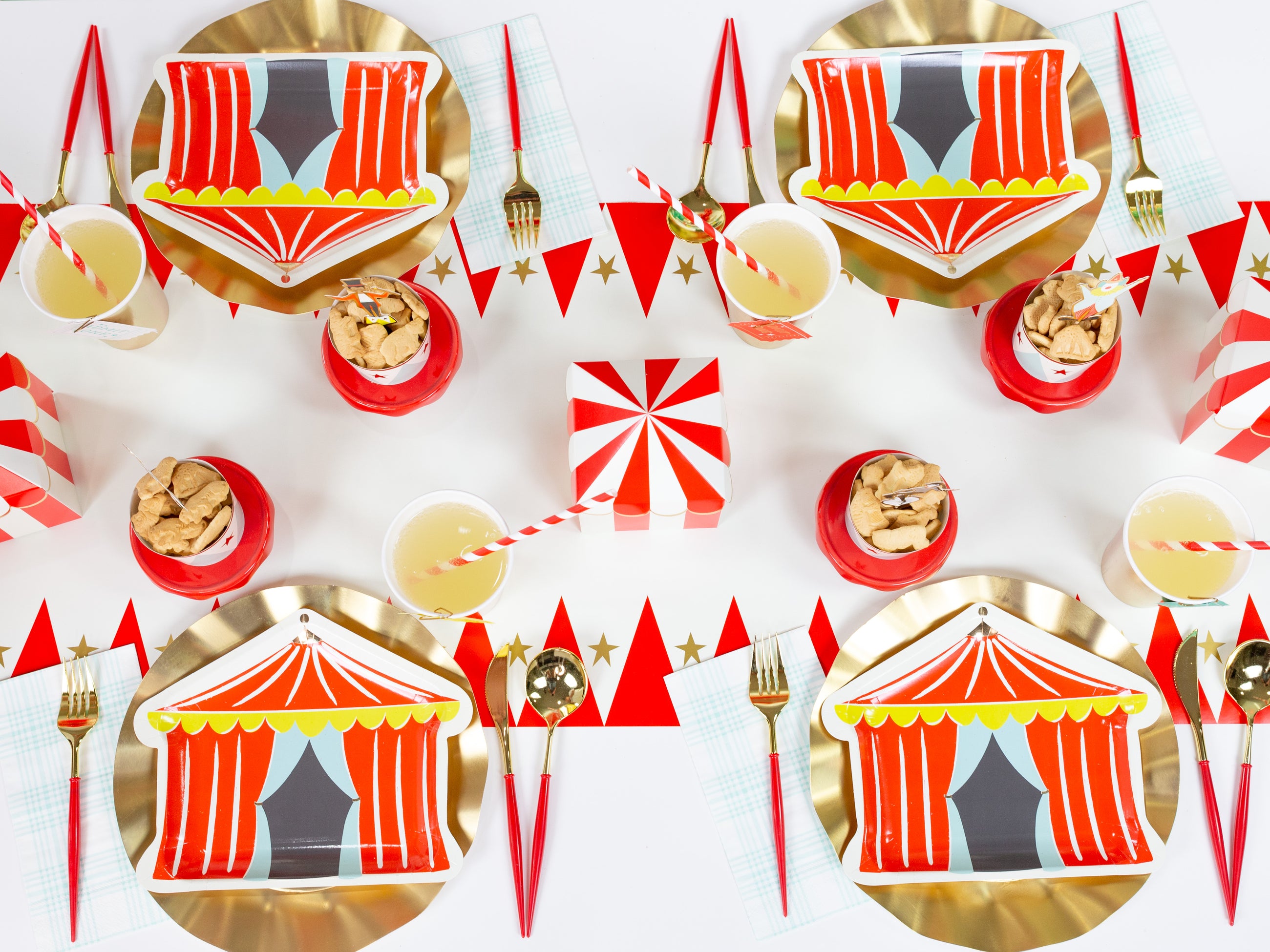 Carnival Paper Table Runner | The Party Darling